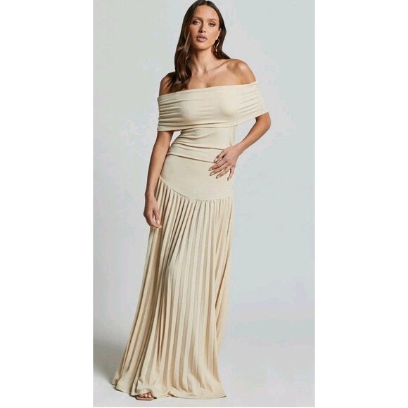 Lioness | Dresses | Lioness Field Of Dreams Offshoulder Women Maxi ...
